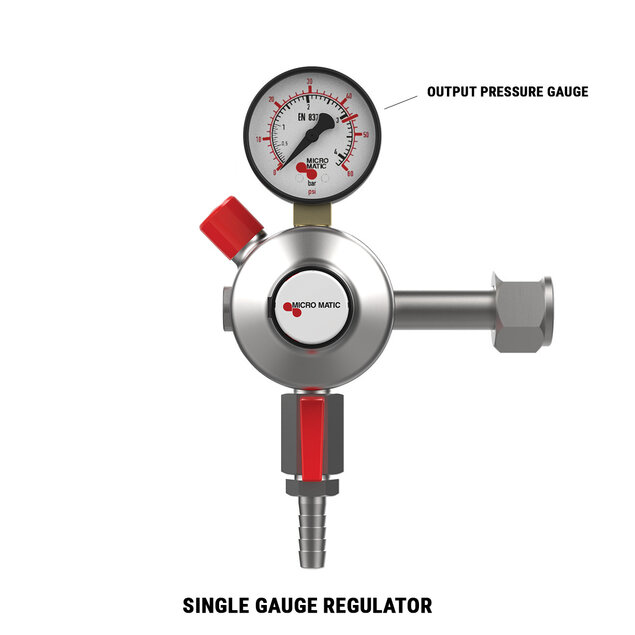 What is the difference between a regulator with one or two gauges?